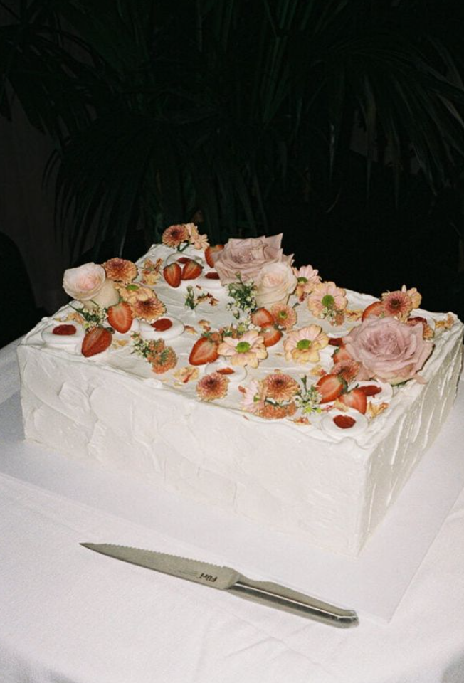 Single Layer Cake~ AKA "The Love layer" - OR ELOPE