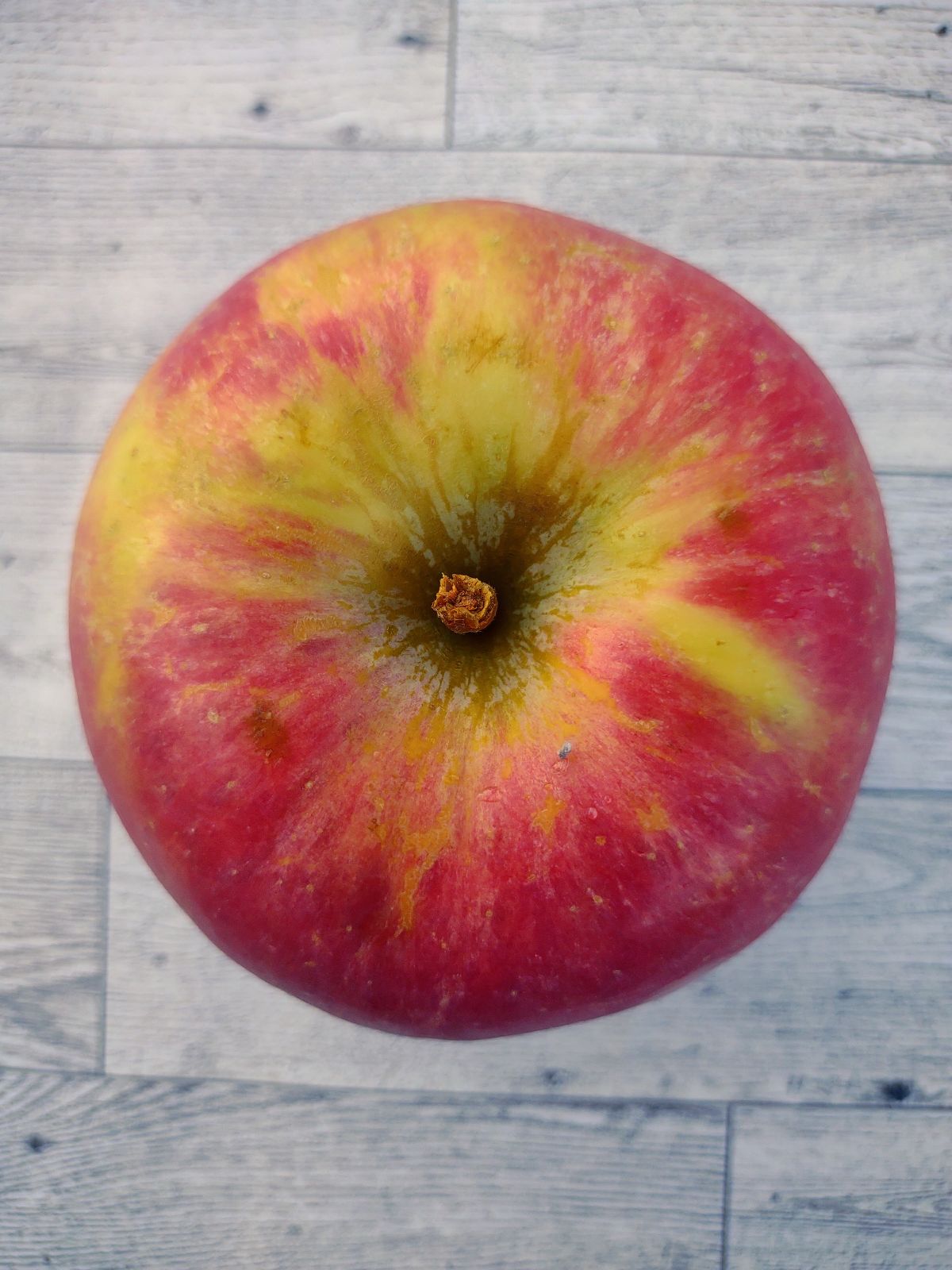 4 New Apples I Found (And Why You'll Want to Try Them Too)
