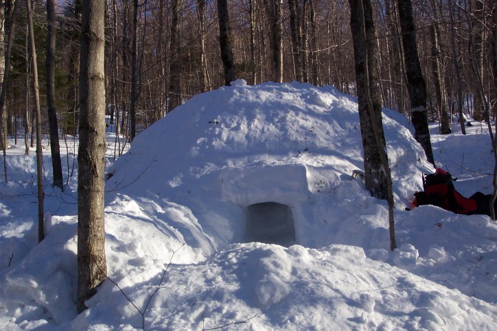 Building a Winter Snow Shelter: The Quinzee - by Craig