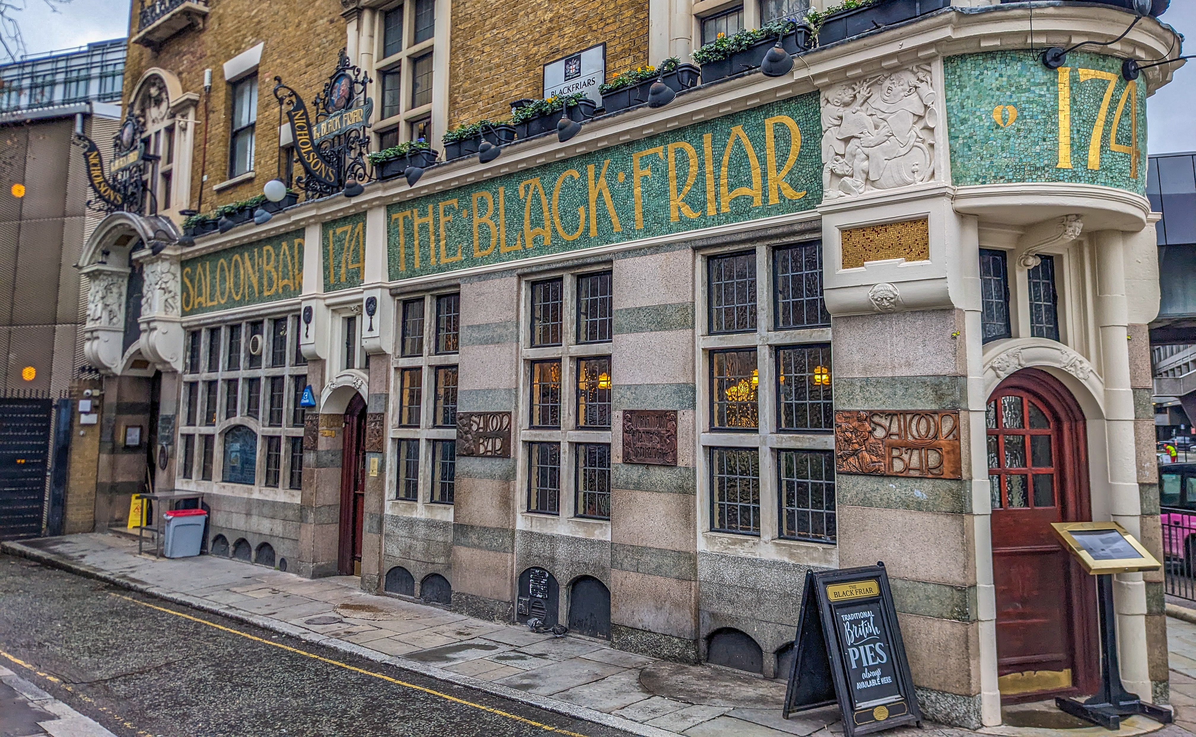 Let's Go On a London Pub Crawl! - by Michael Jensen