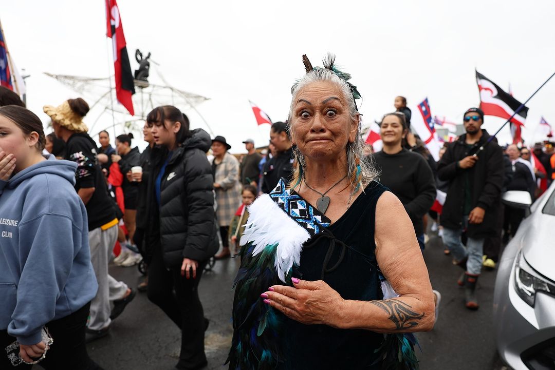 Peaceful Māori Hikoi Advances - In Pictures