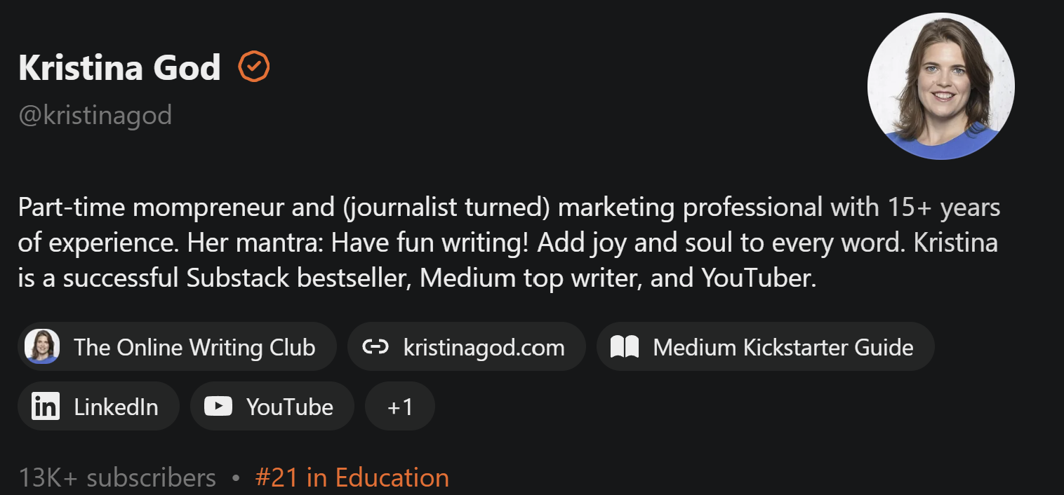 The Ultimate 2025 Guide to Substack Leaderboards: Bestsellers & Rising Stars