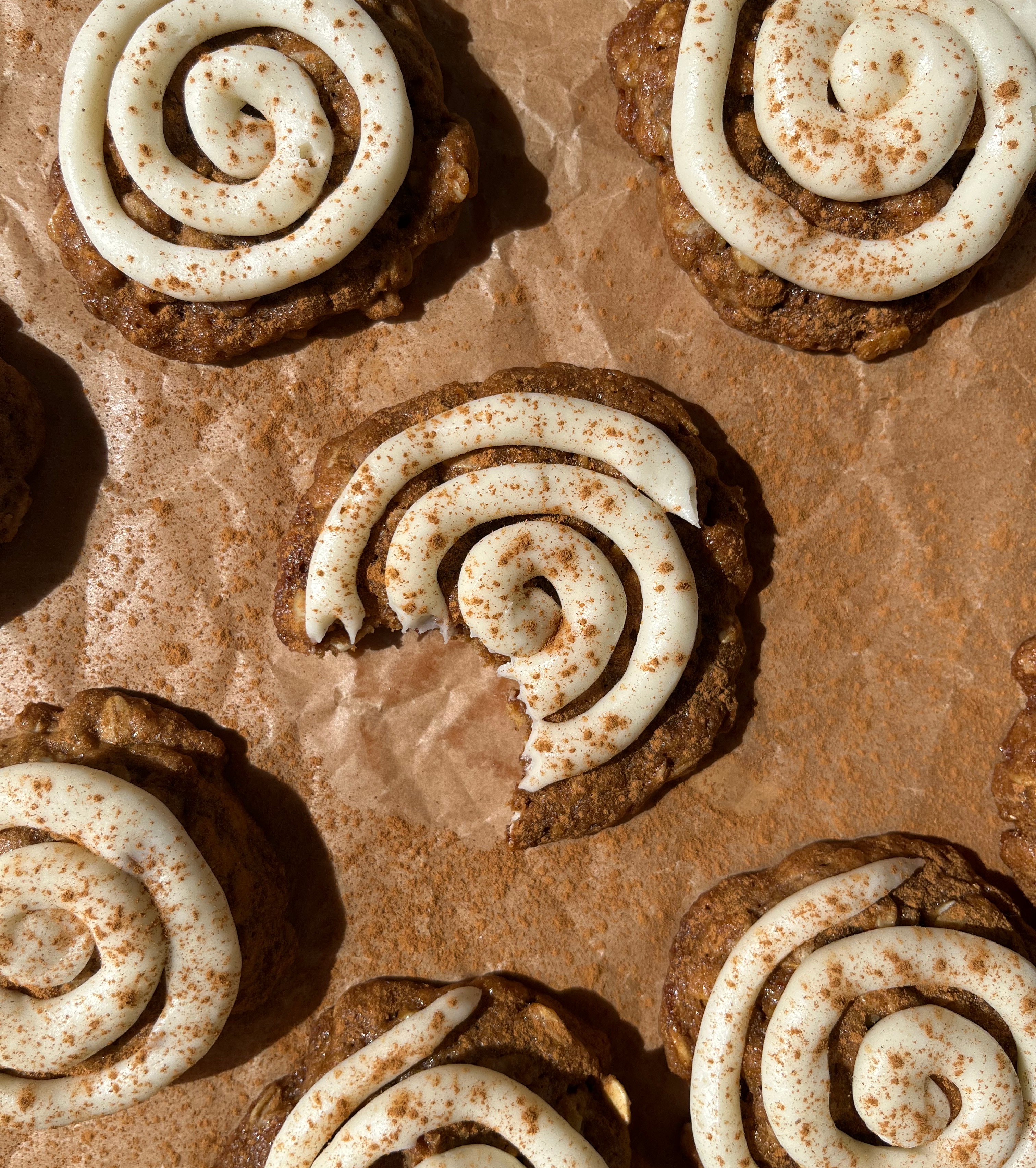 Cinnamon Roll Oatmeal Cookies - Karianna Alexa