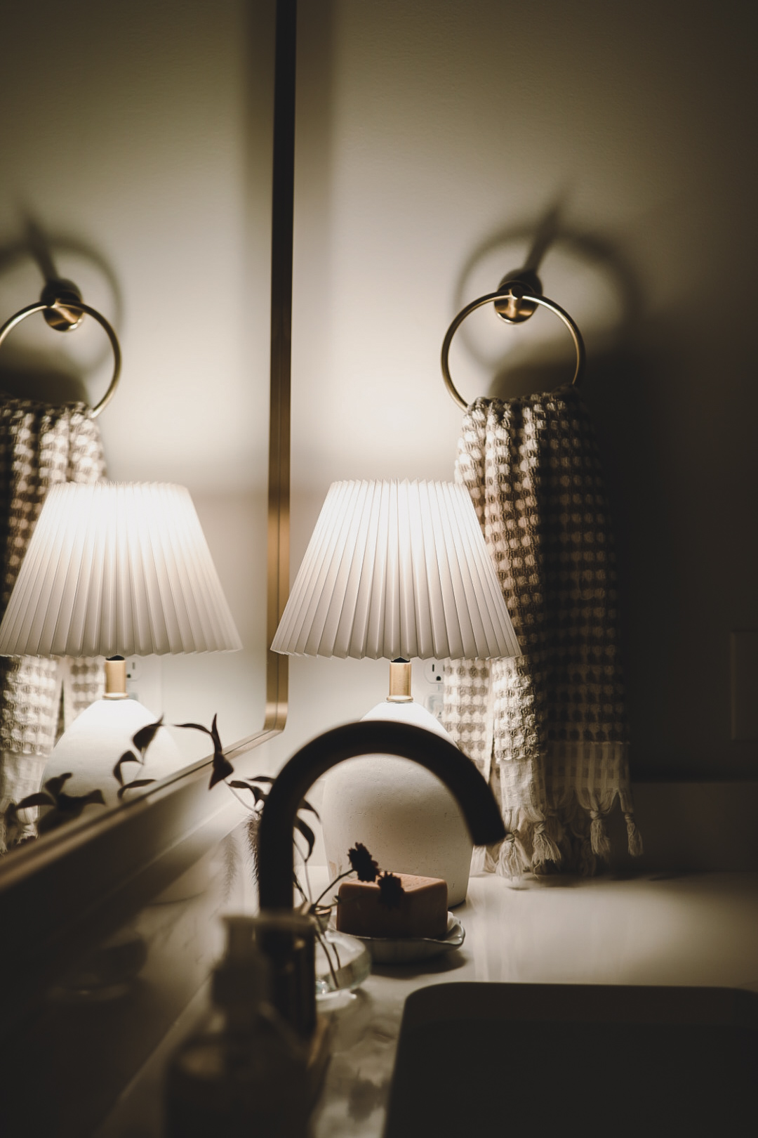 Elements of Cozy: Lighting