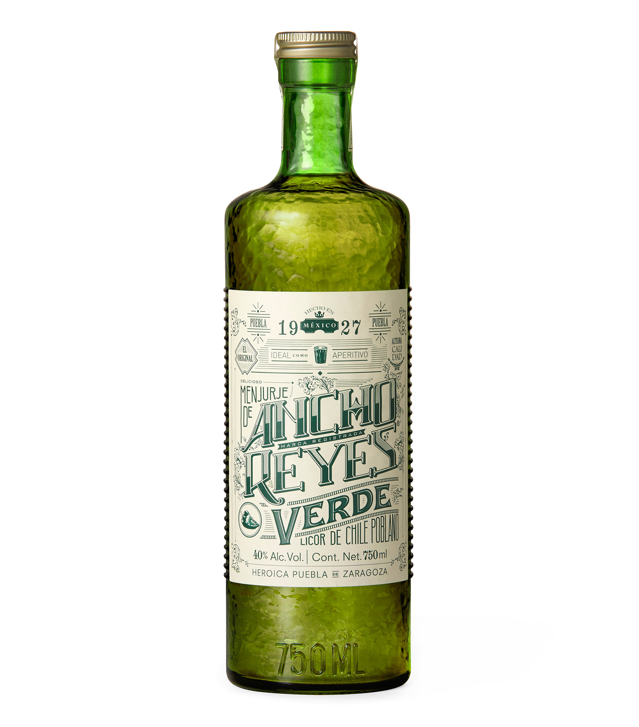 Ancho Reyes: El Licor Picante que Revolucionó la Coctelería