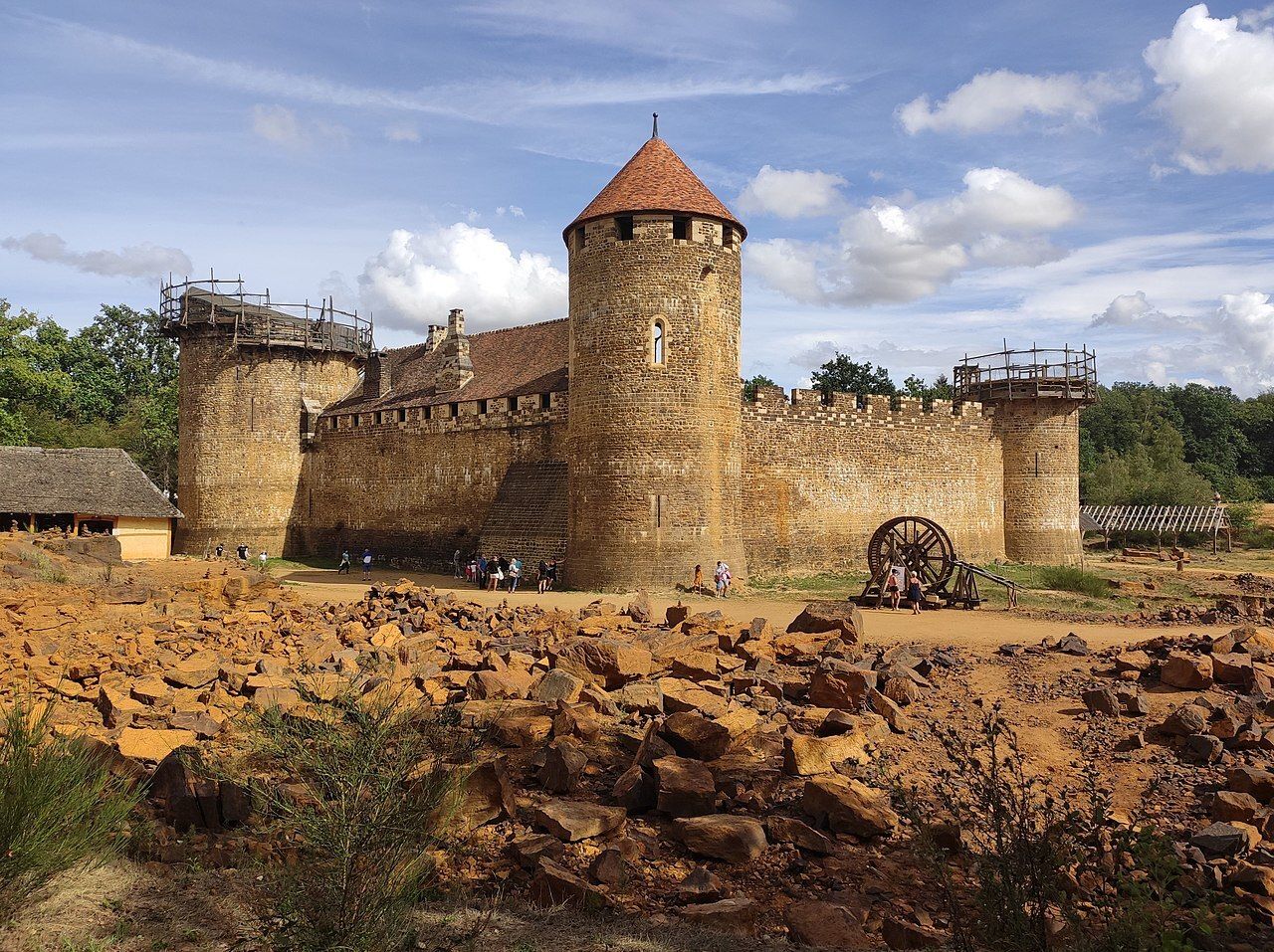 Building a medieval castle in modern times...