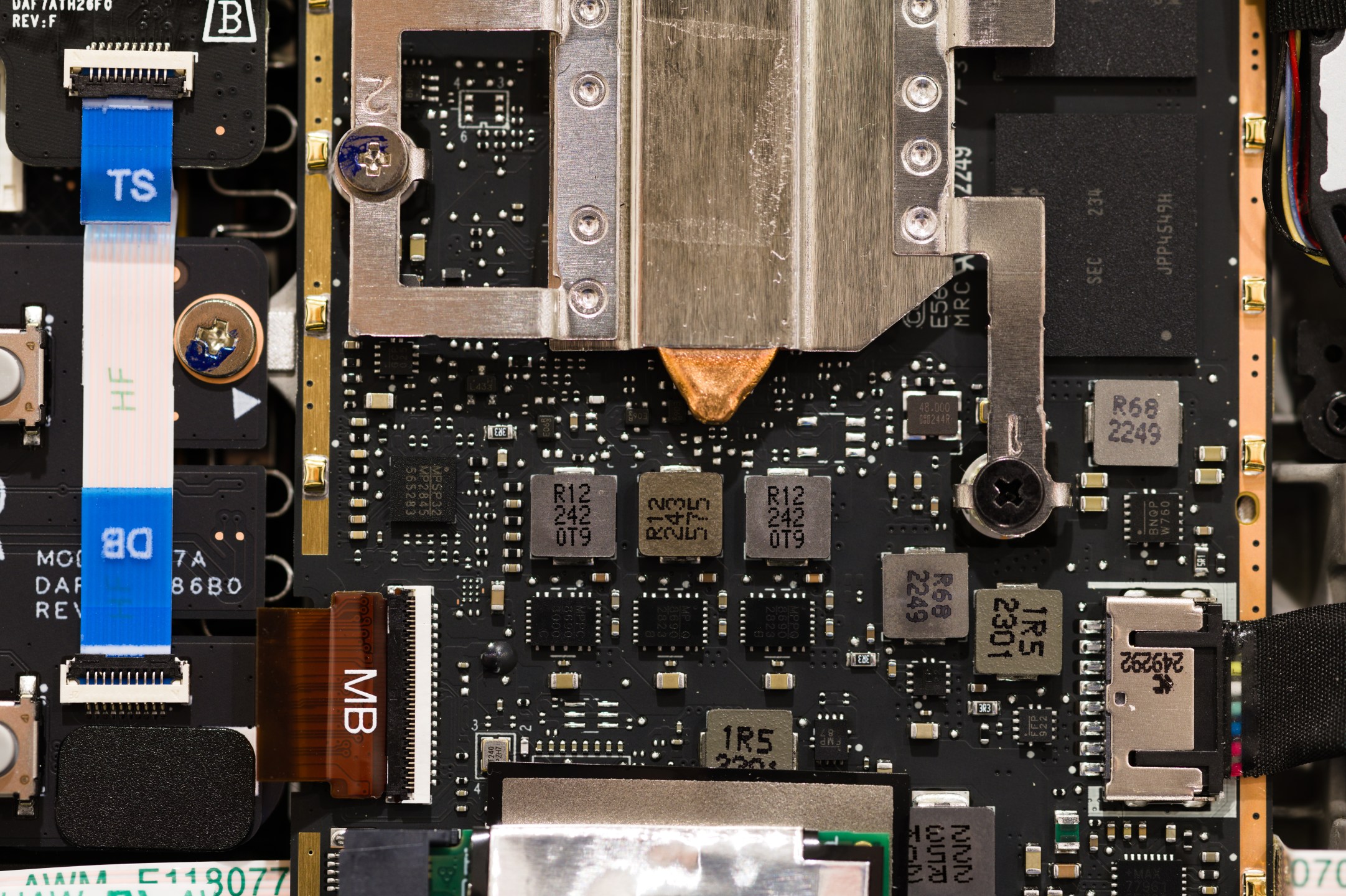 Van Gogh, AMD’s Steam Deck APU - by Chester Lam