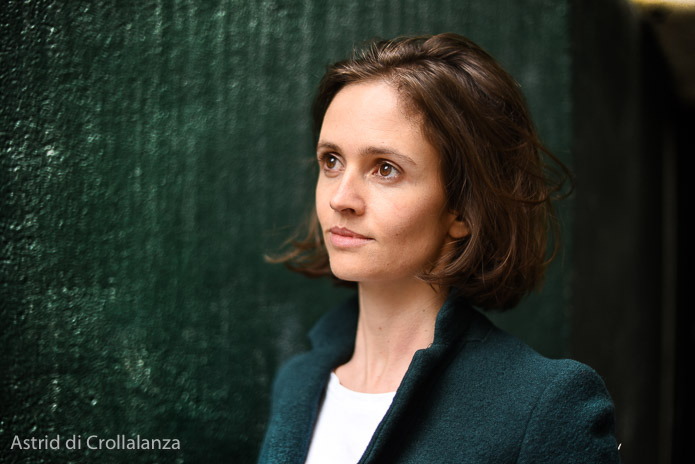 Ecrire un premier roman : "Il faut aller au bout d'une première version"