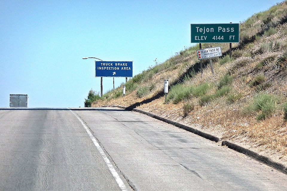 A Drive Through Tejon Pass is a Journey Through Time, Terrain, and ...