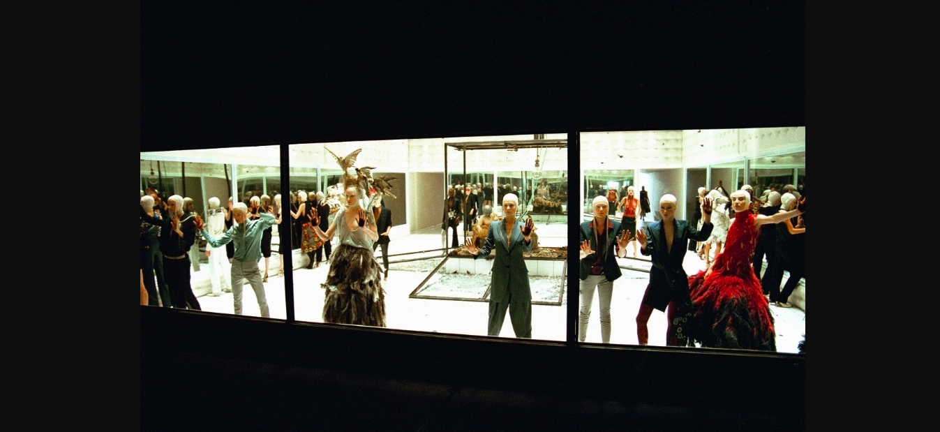 Alexander McQueen Spring/Summer 2001: Voss