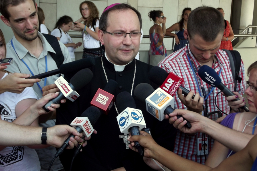 Polish bishops break ranks over abuse commission reset