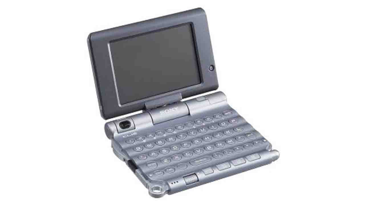 Complete Visual Guide to Sony CLIÉ (2000-2004)