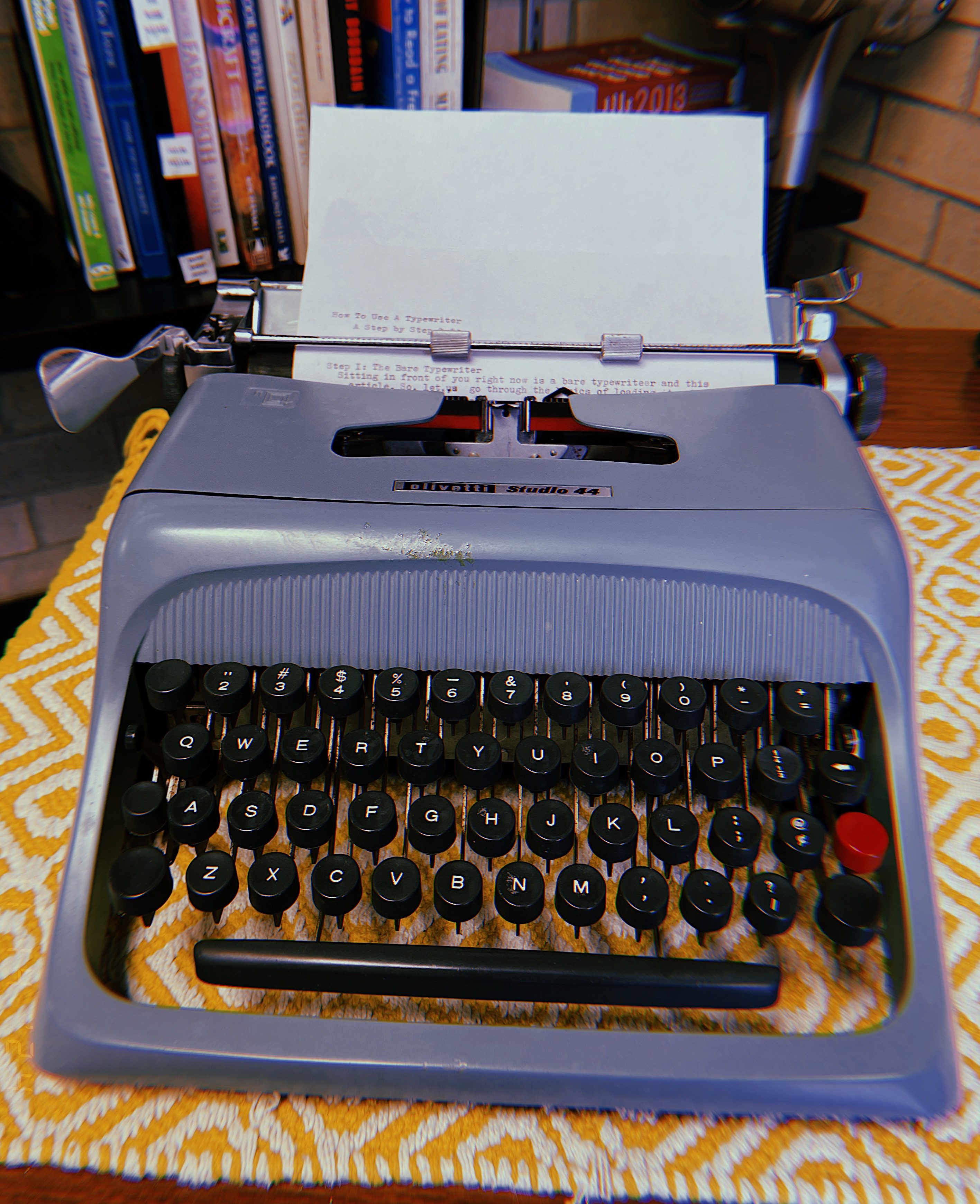 A Step-by-Step Guide to Using a Typewriter