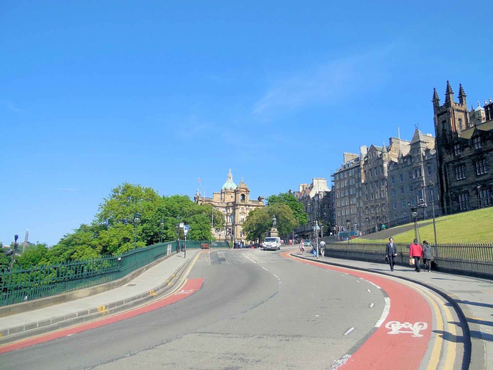 What is in Edinburgh’s 200-year-old Mound?