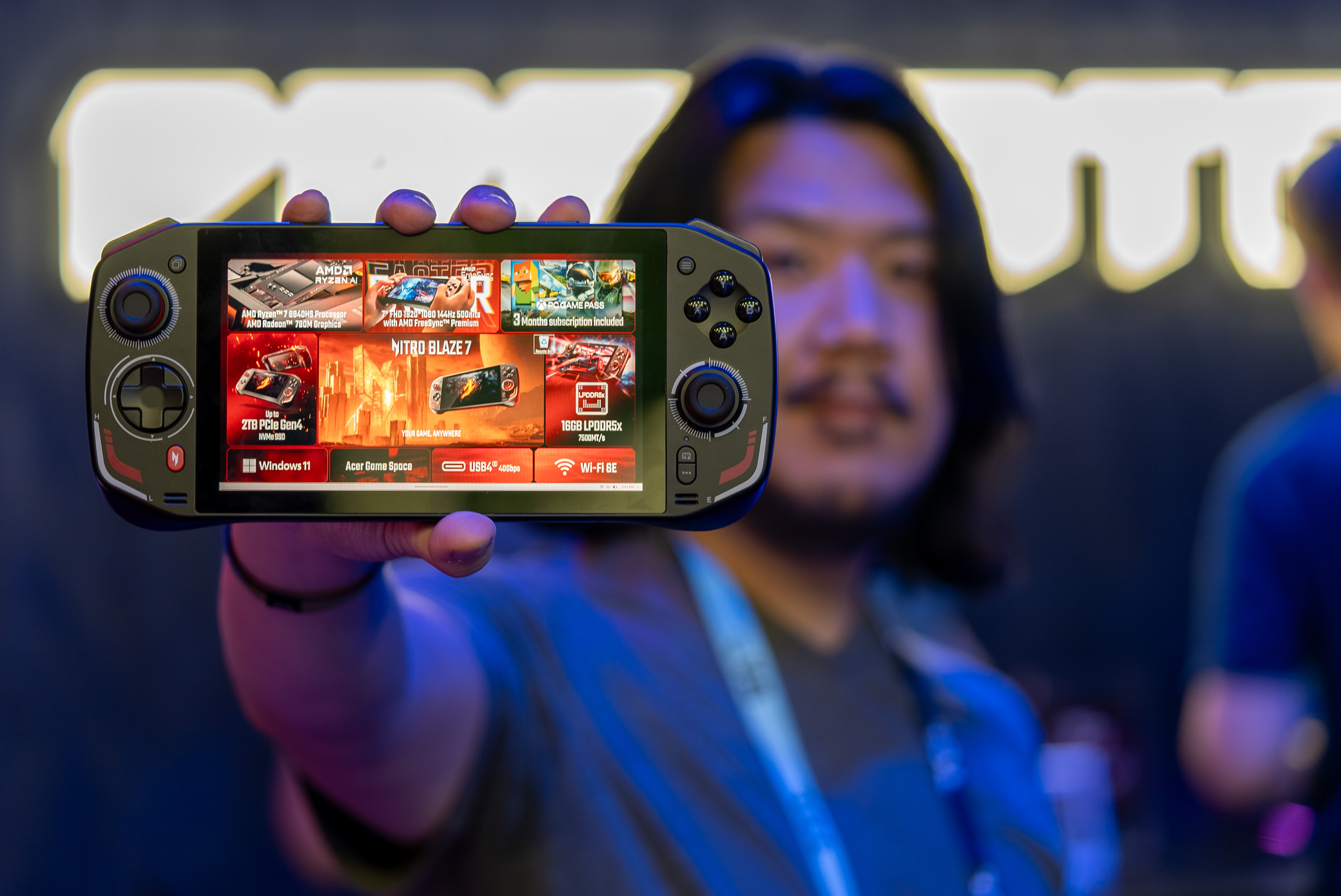 Acer Nitro Blaze 7 hands-on: a small gaming handheld that's big on power