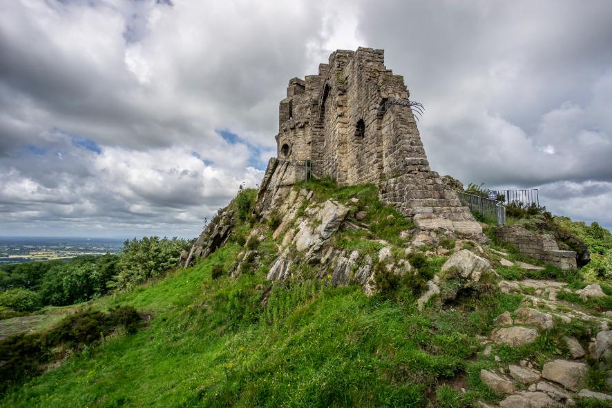 Rise to the Challenge: Mow Cop Killer Mile Opens for 2025 Entries