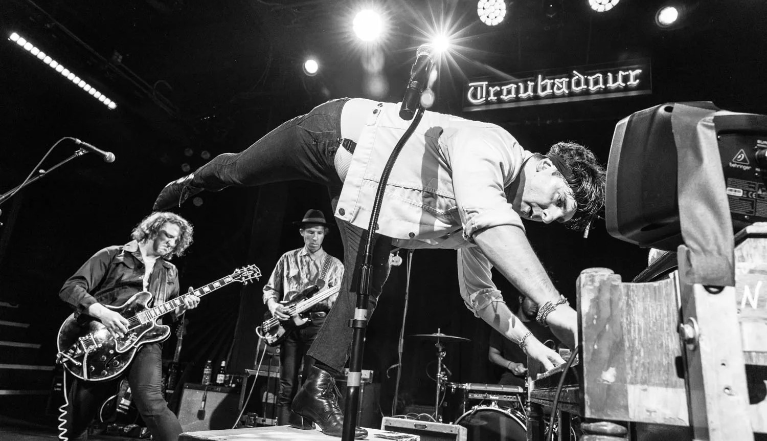 The 50 Best Rock Bands Right Now (#25-1) - RIOTRIOT