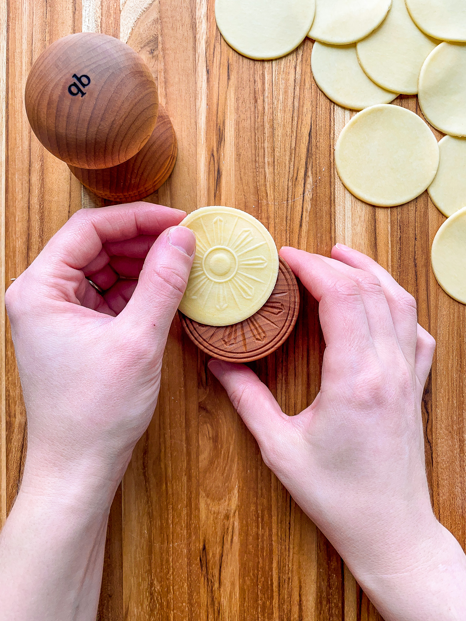 corzetti stampati, an old and regal pasta from genoa