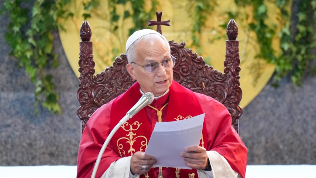 ‘There’s No Peace Without Justice’ — Rain-Soaked Crowds Roar as Pope ...