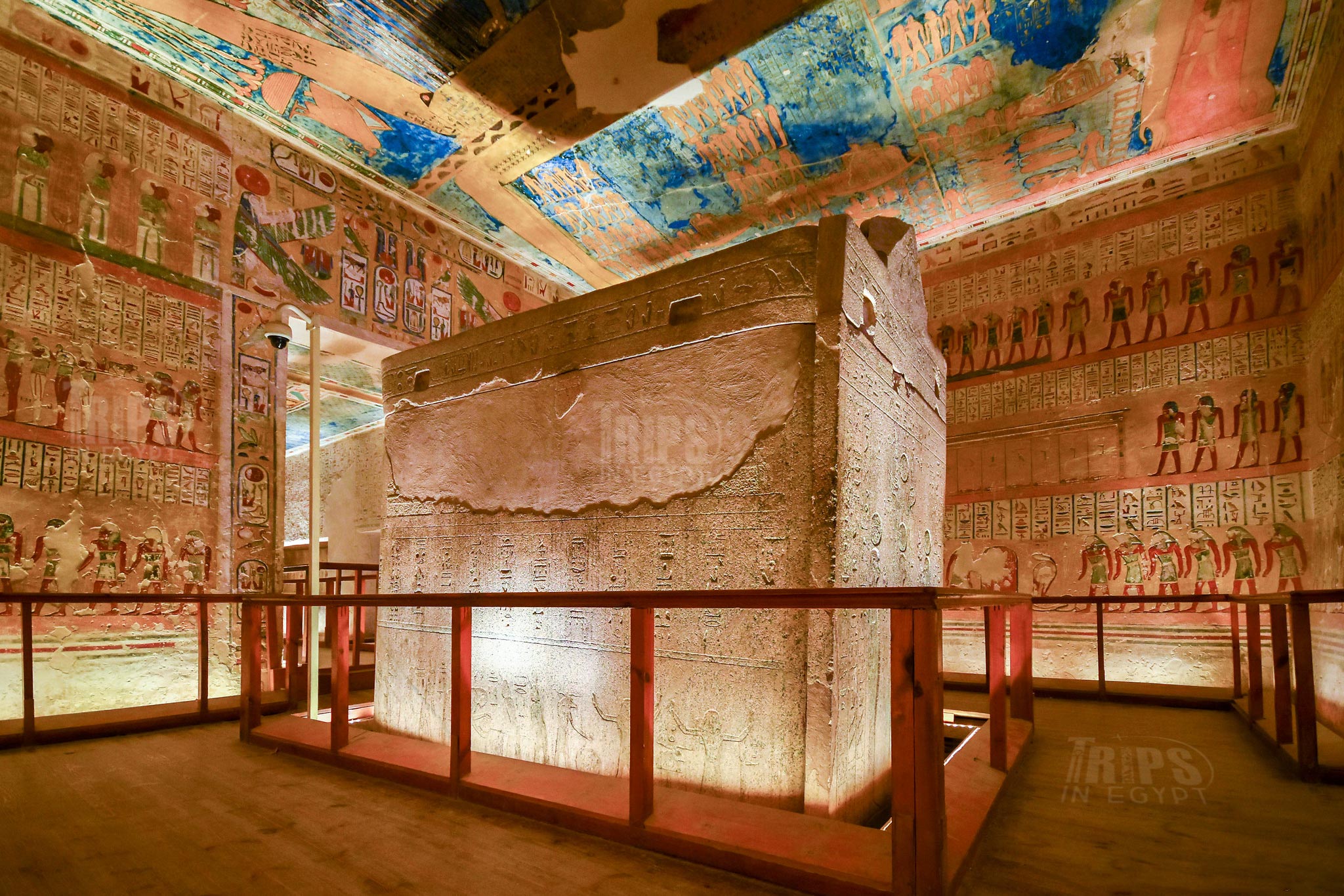 The Pharaoh’s Forgotten Tomb: Howard Carter’s Discovery of King Tut’s Tomb