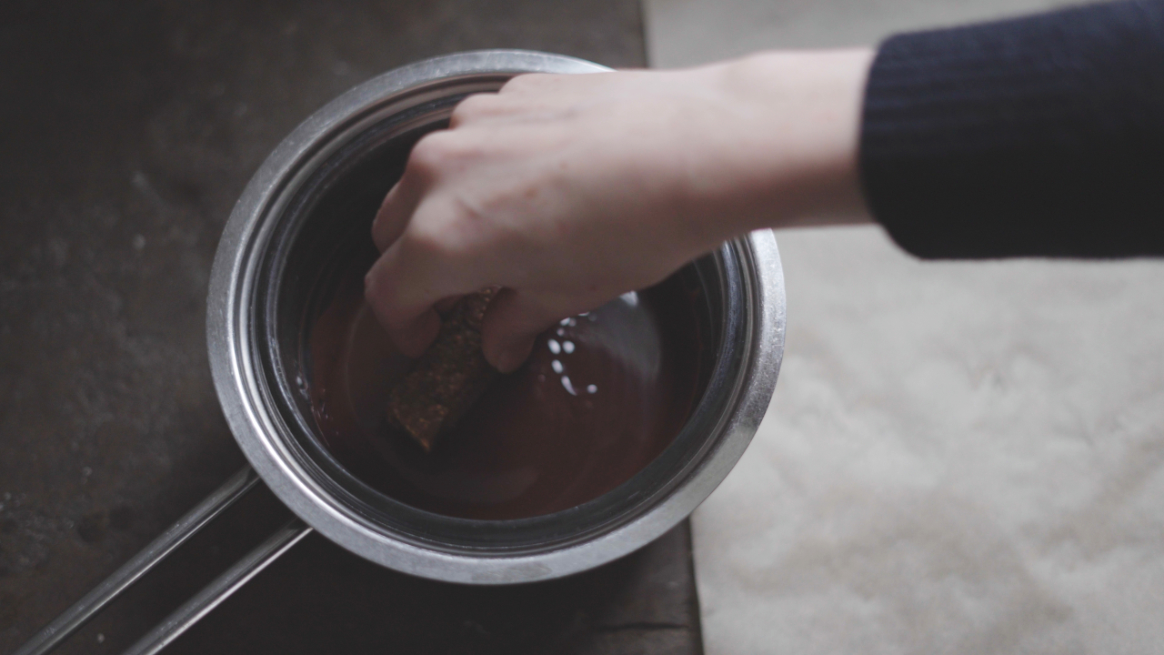 Festive Fig & Rum Bars - Nelferch