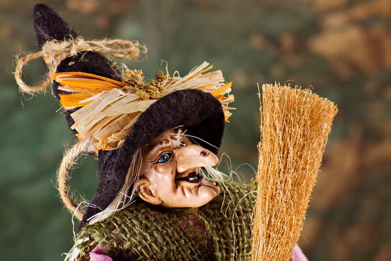 Hag-ography: Mapping the Hag Across Europe