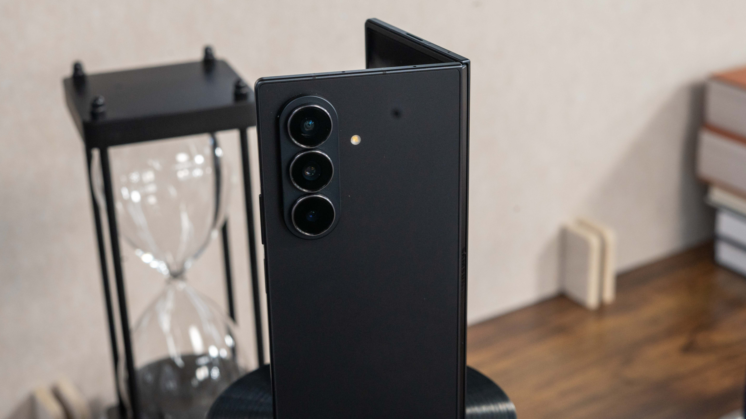 Galaxy Z Fold 7 colors: see all 4 different finishes