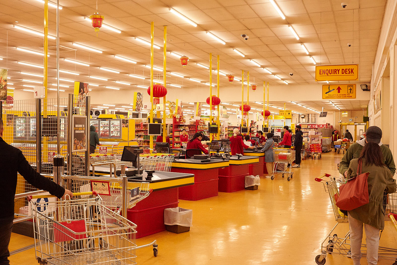 Back to the Future: A Trip to Wing Yip - Vittles
