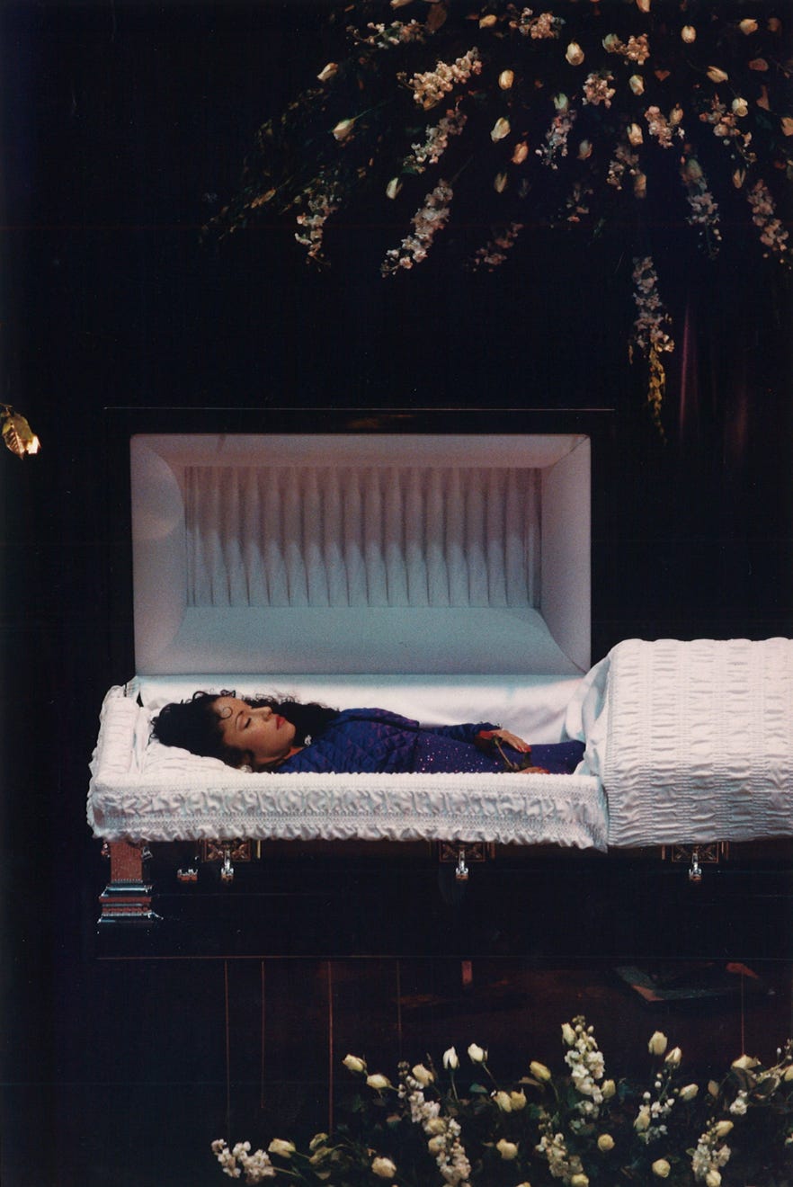 A Deadly Obsession: The Tragic Murder of Tejano Queen Selena ...