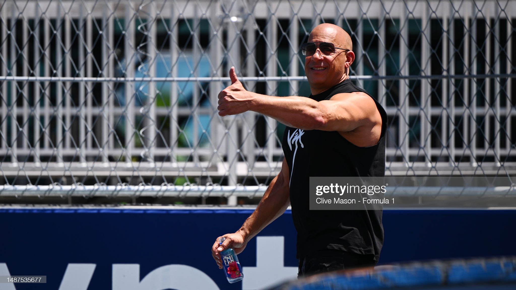 I will infiltrate Shawn Mendes's Smoothie Squad!