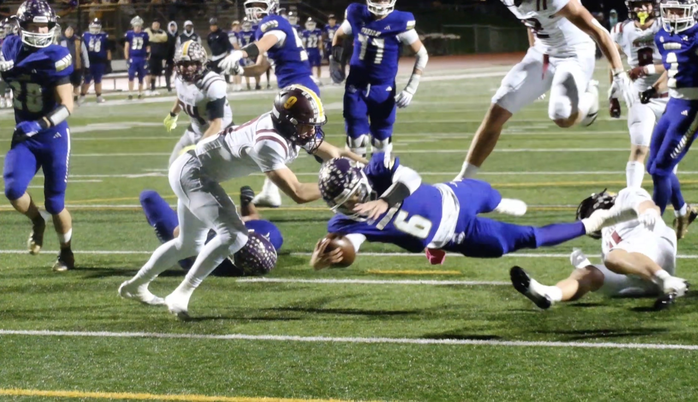 Playoff Football: #6 Graham-Kapowsin Eagles at #2 Lake Stevens Vikings ...