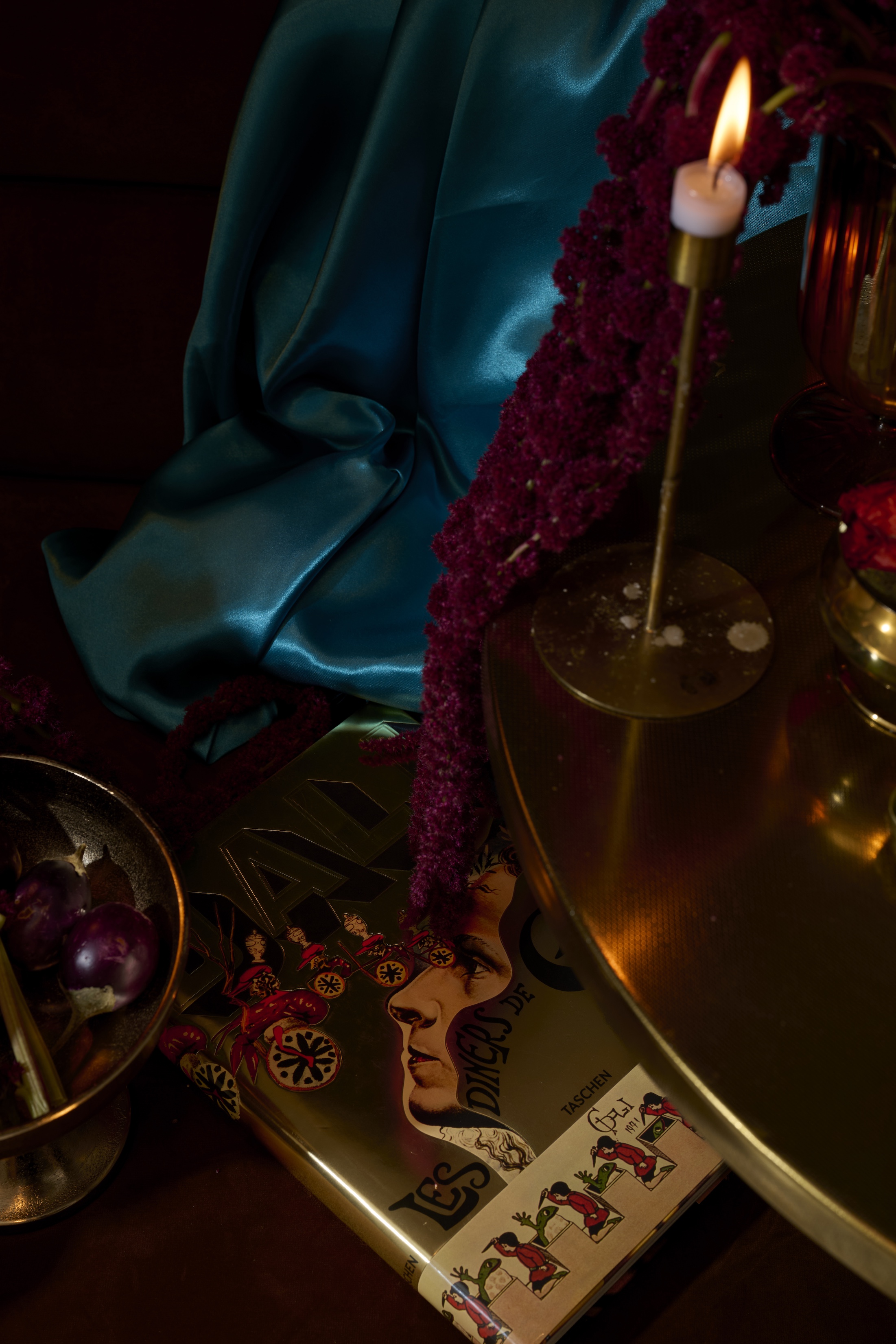 Salvador Dalí Dinner Party Guide