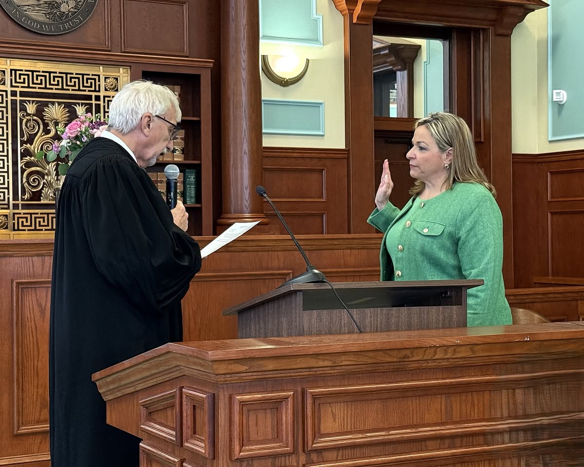 Manatee County Officials Sworn In During Ceremonial Event