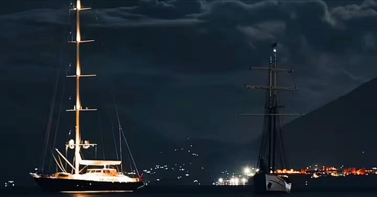 '100,000 Pounds of Water in 30 Seconds,' Says Naval Architect, Looking ...