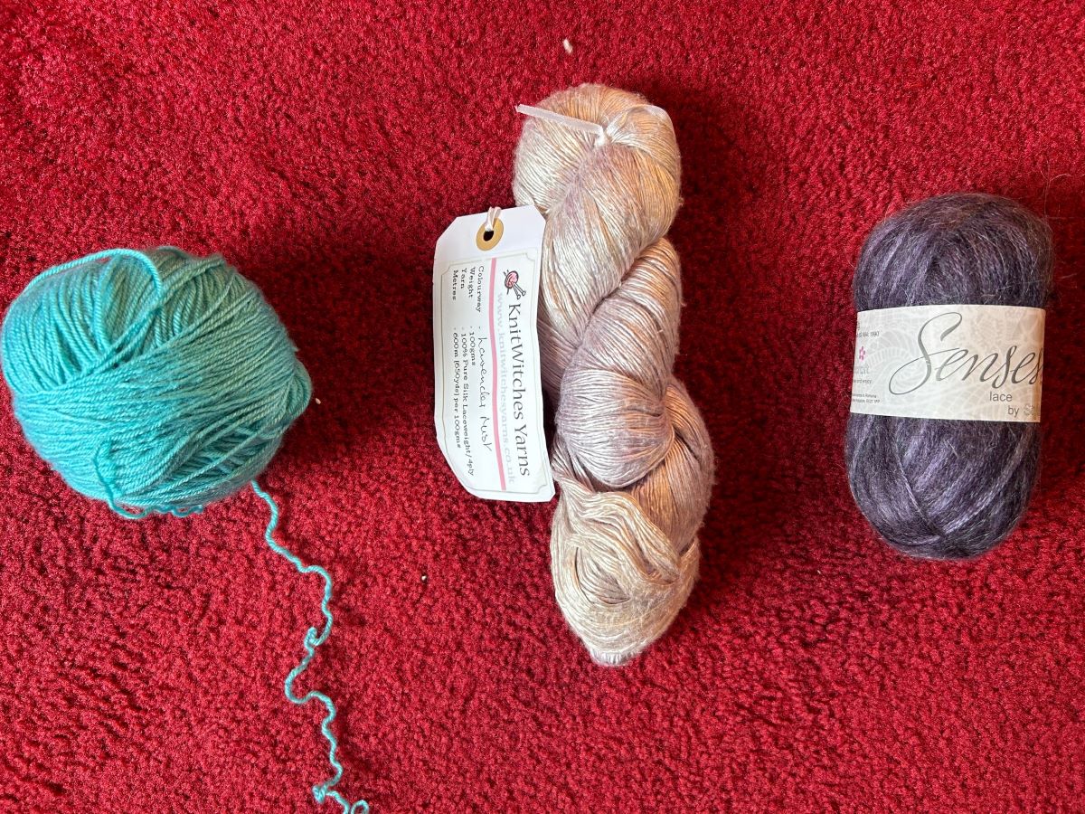 Skein, hank or ball: what’s the difference and why are they used?