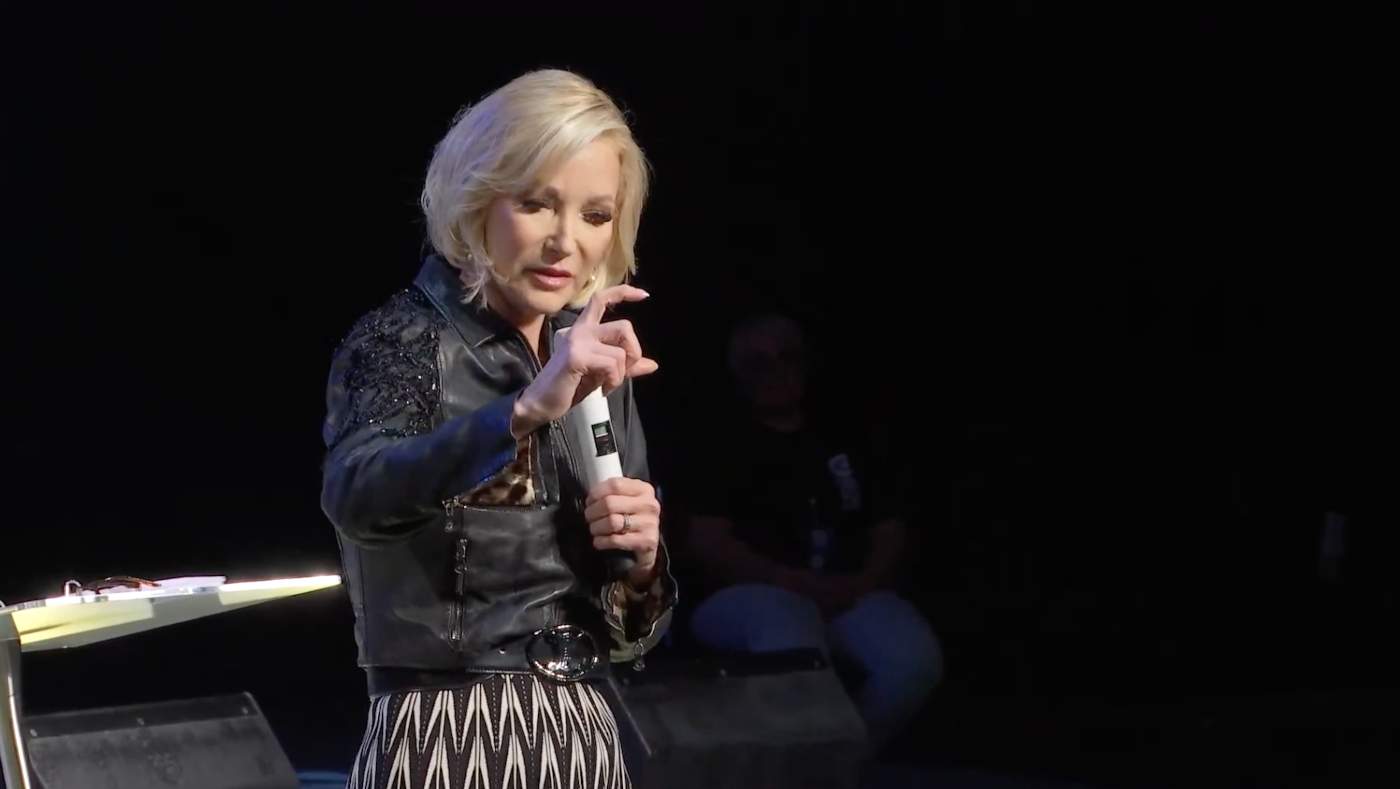 Paula White’s pay-to-pray scam: Trump’s faith advisor wants your cash