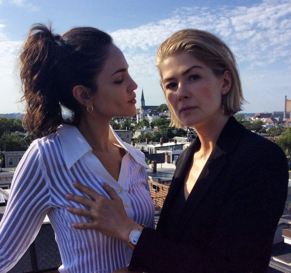 Movie Review: I Care a Lot (2020) - Billionaire Psycho