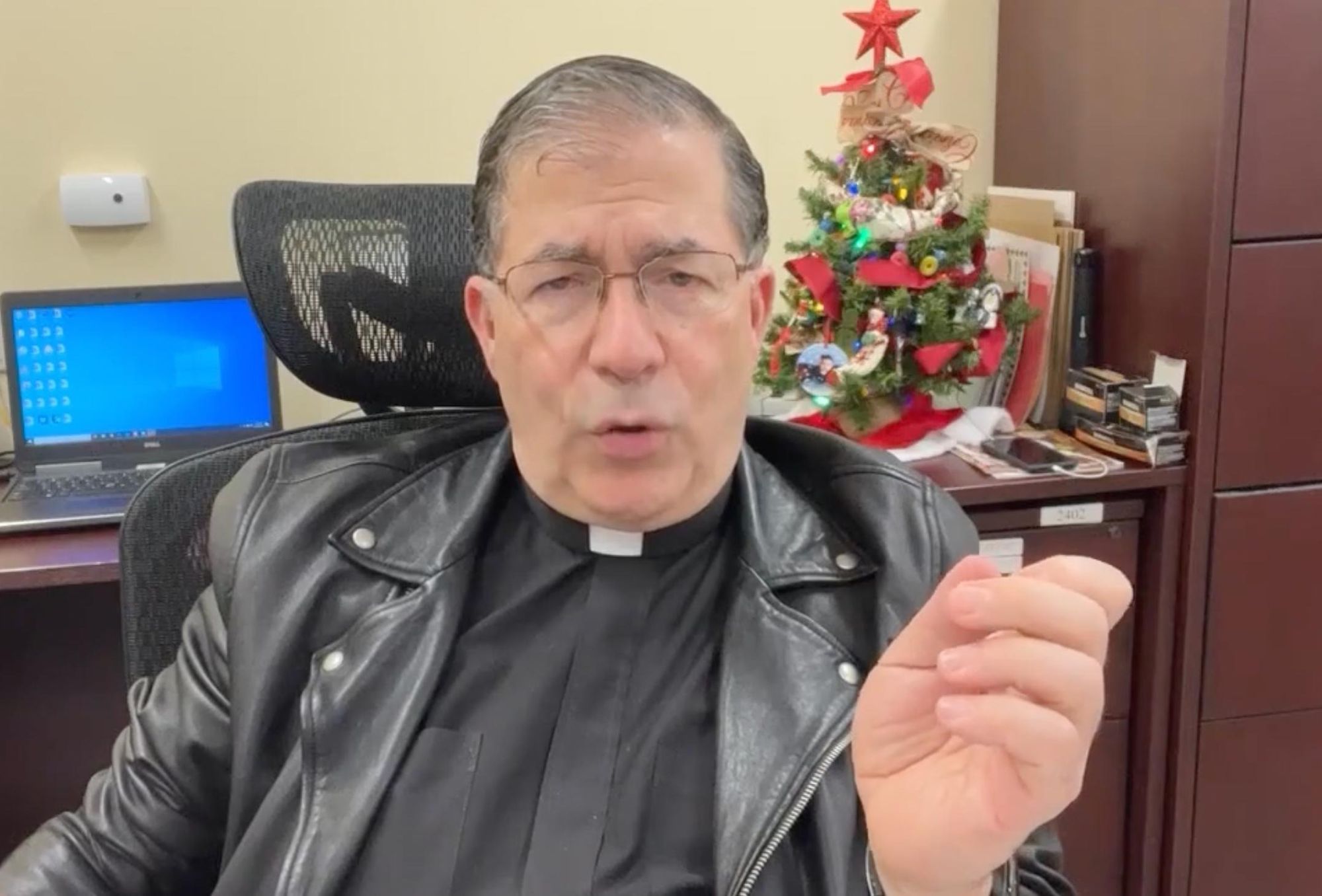 Priest for life? A Frank Pavone explainer - The Pillar