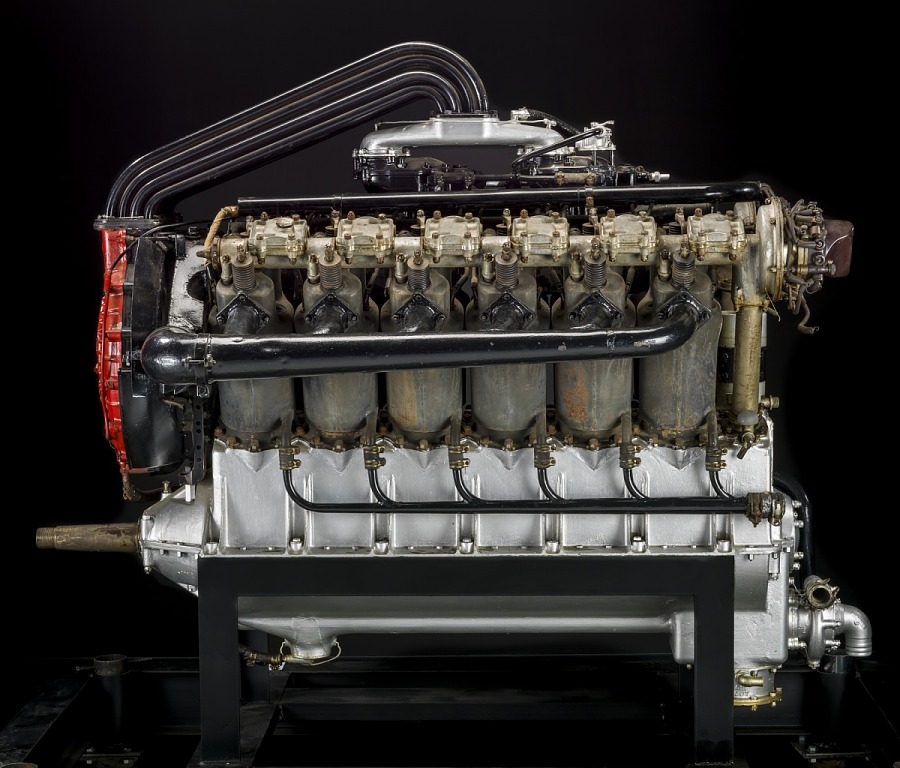 The Packard Motor Car Story - by Douglas Pilarski