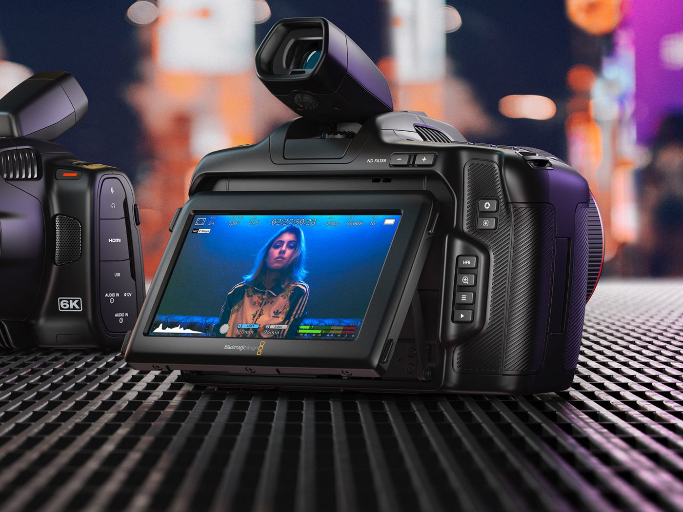 Tilt vs Articulating Camera Screens: Pros, Cons & Top Models