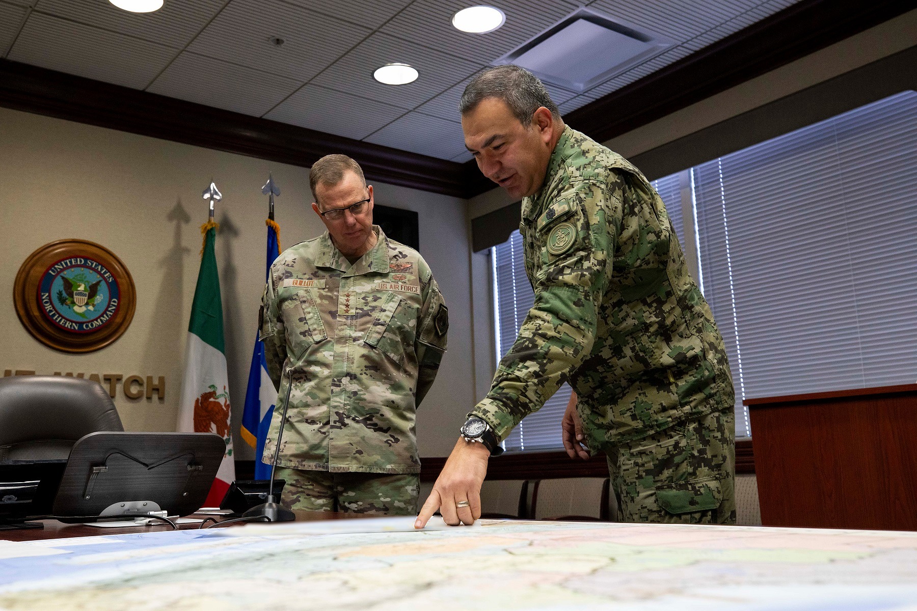 Military Preparing Attacks on Mexican Cartels