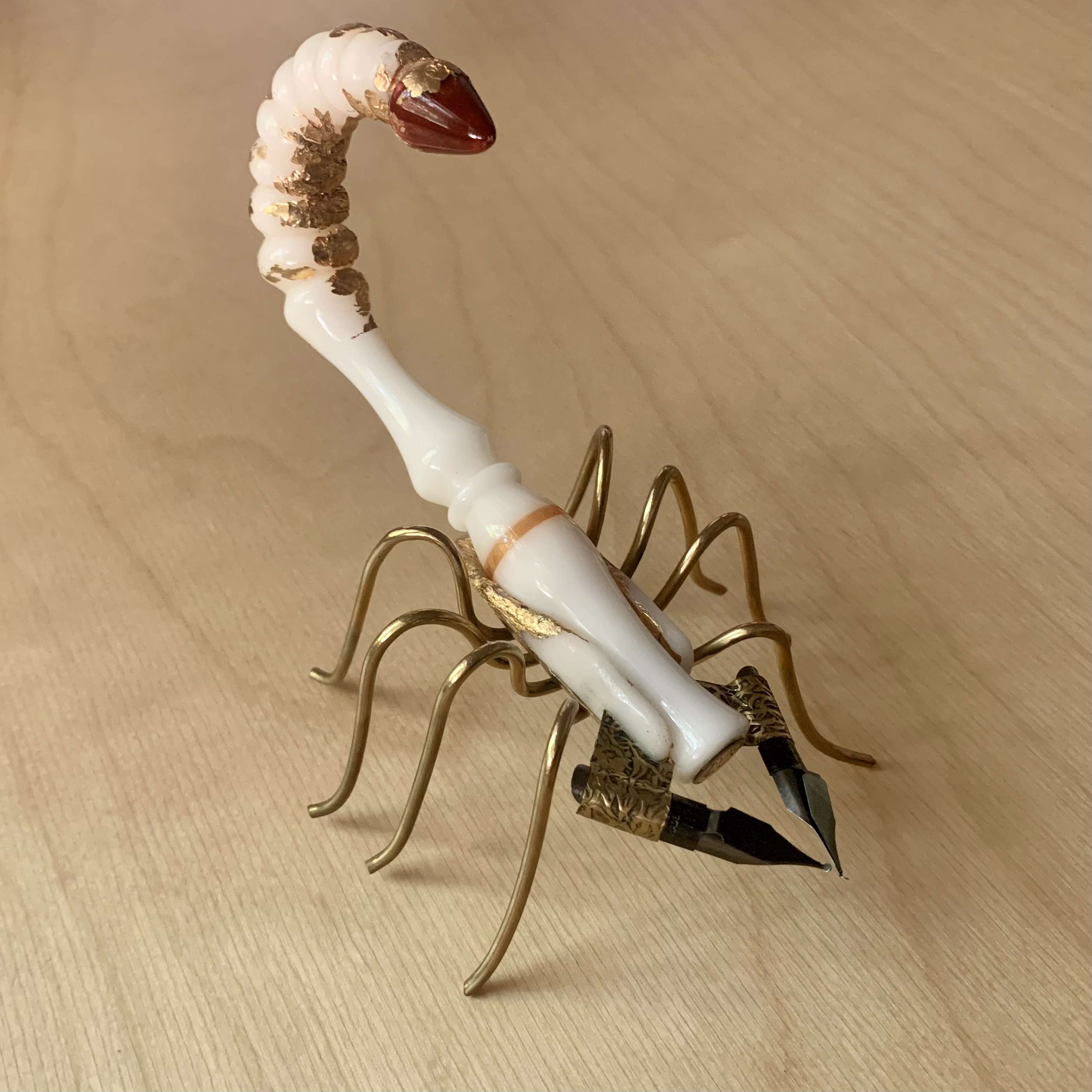 The Kalemkes Scorpion is the perfect pen for distracting someone while ...