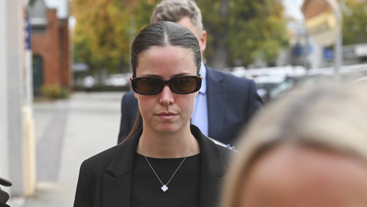 Woman Complains of Post-Traumatic Stress after Setting Male Friend on Fire