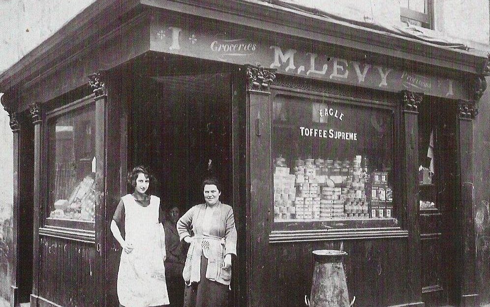 Heirs of the Displaced The effects of immigration on the East End ...