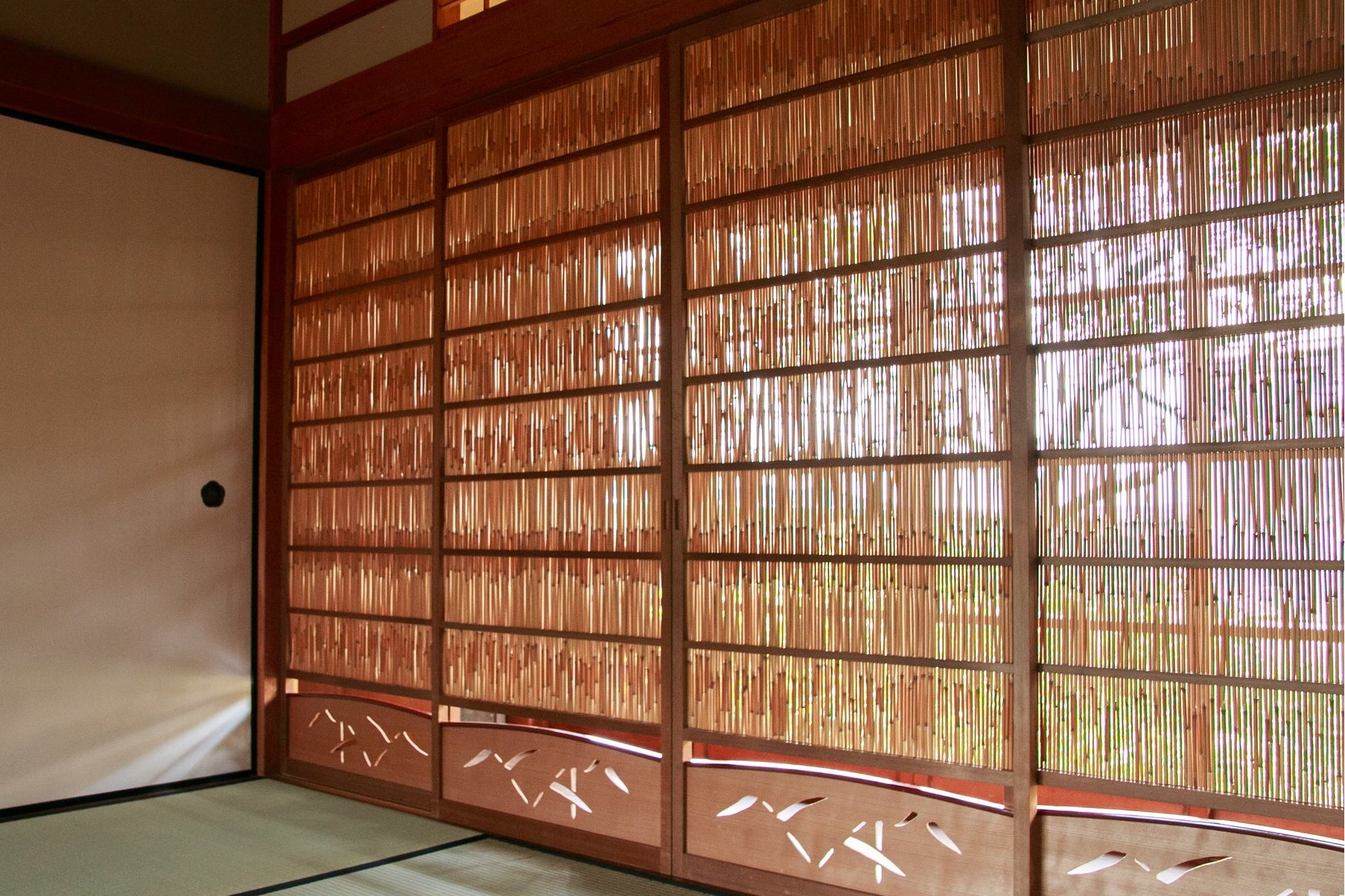 Changing shoji screen according to the season, the Japanese culture