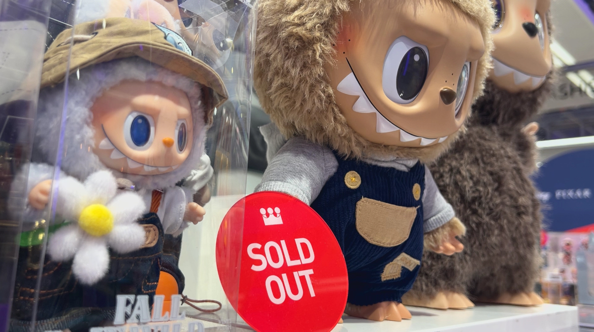 Labubu craze hits Flushing’s Tangram Mall - Along the 7