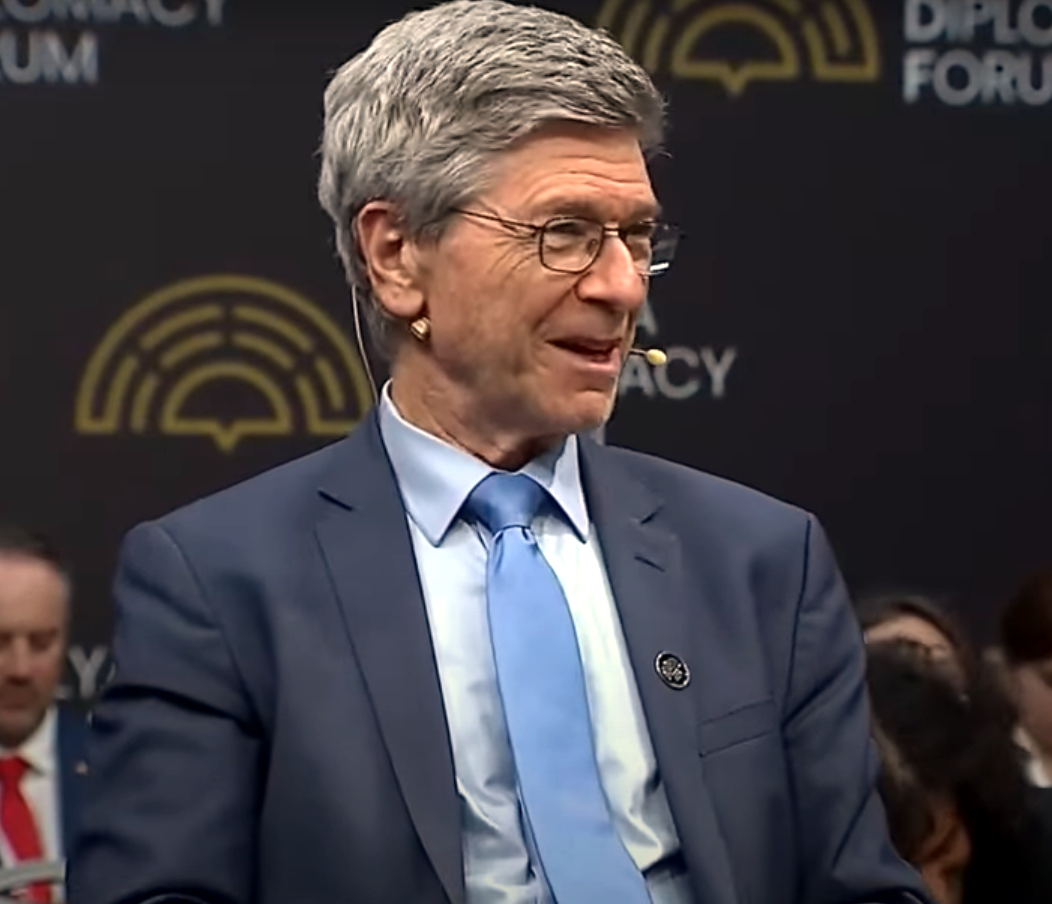 Jeffrey Sachs at the Antalya Diplomacy Forum - by JG Estiot