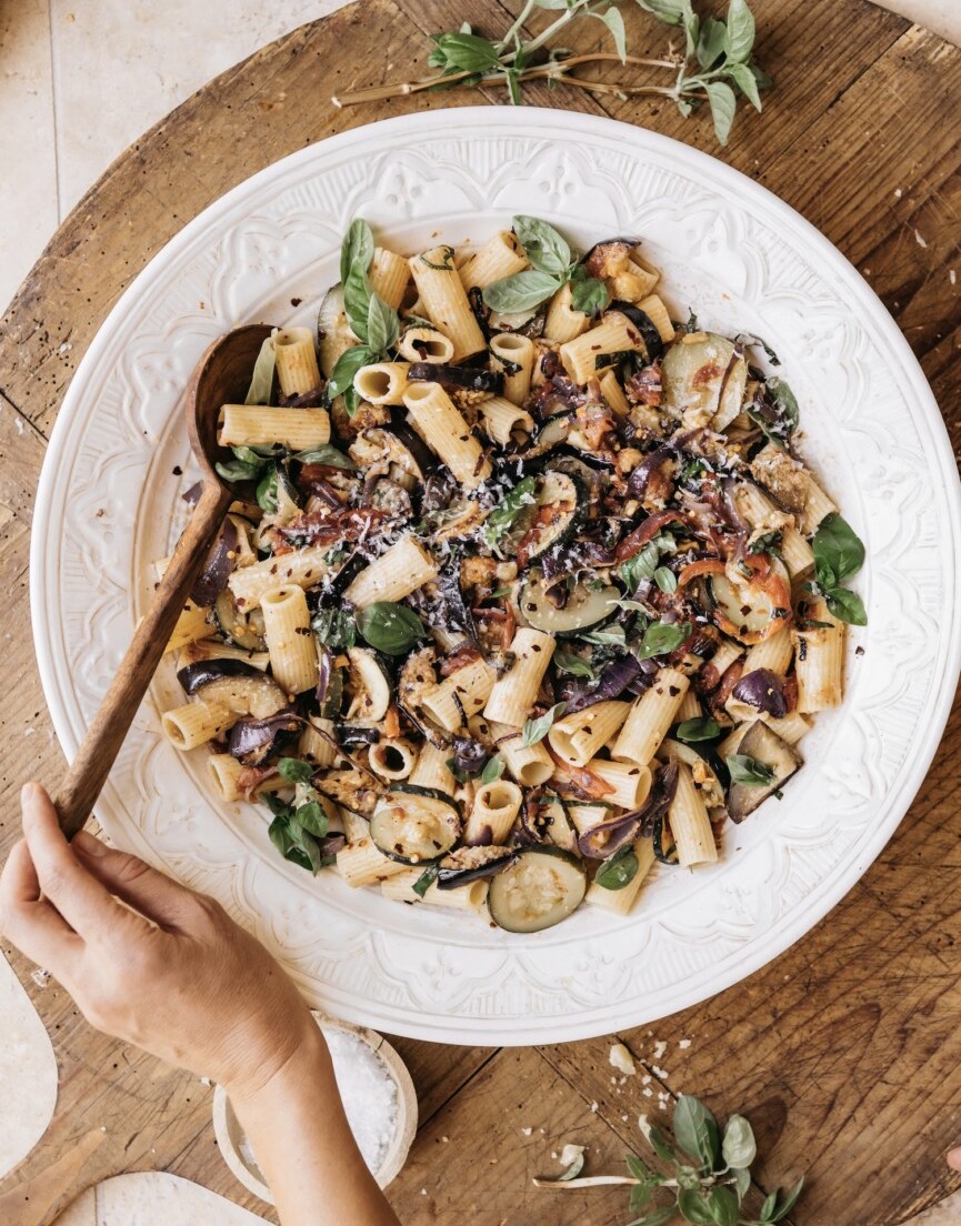 Your Guide to the Ultimate Summer Dinner Party