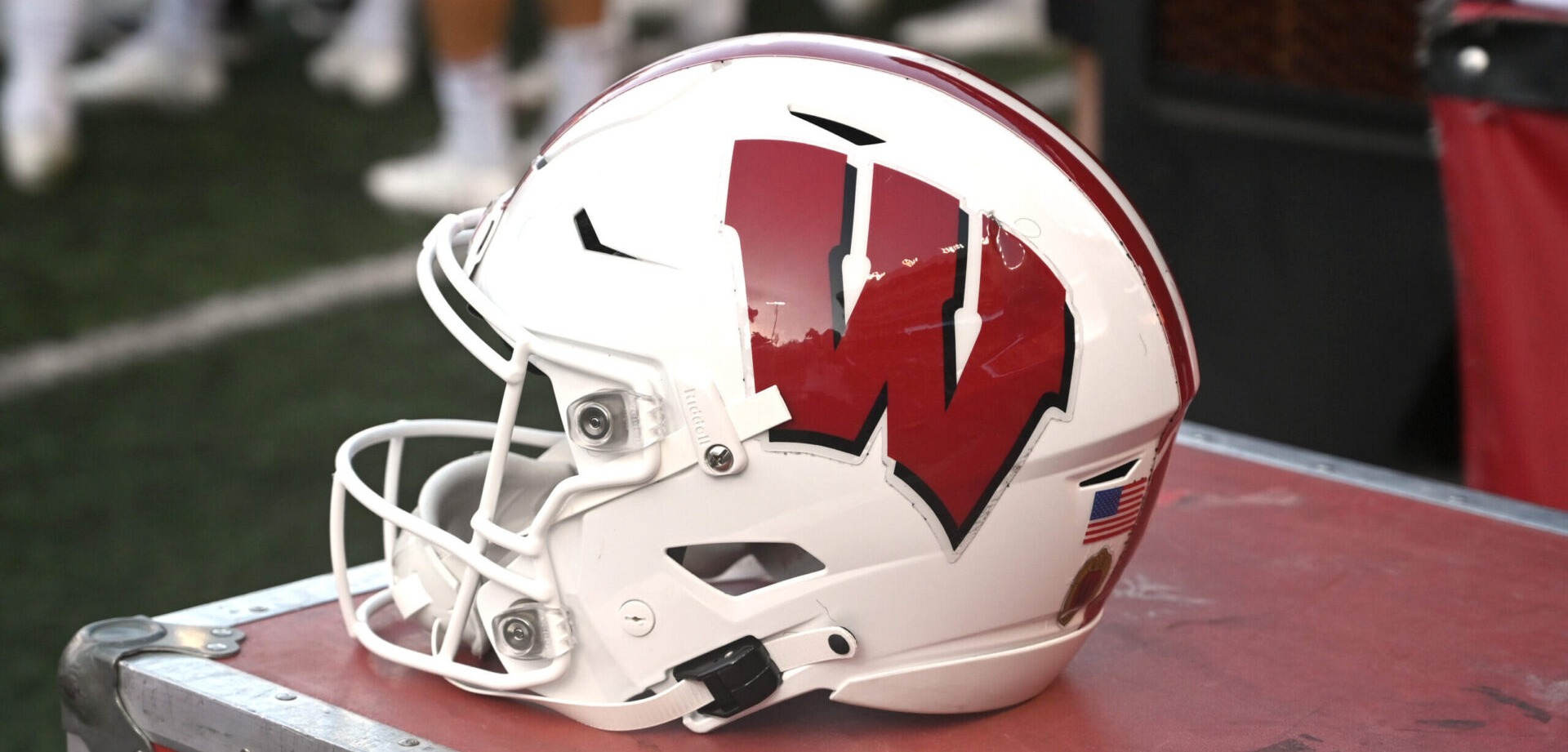 Wisconsin football transfer portal news: Who's coming and who's going?