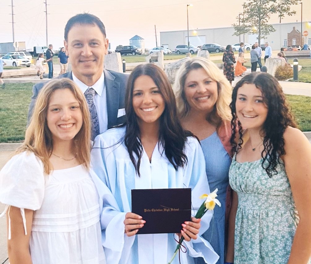 How can Jess Settles be 50 years old? From high school hoops to now, he ...